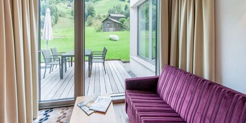 Apartamento | Cofres nos quartos, berços grátis, Wi-Fi de cortesia, roupa de cama