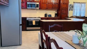 Vila, vista para o pátio | 1 quarto, roupas de cama antialérgicas, individualmente mobiliados