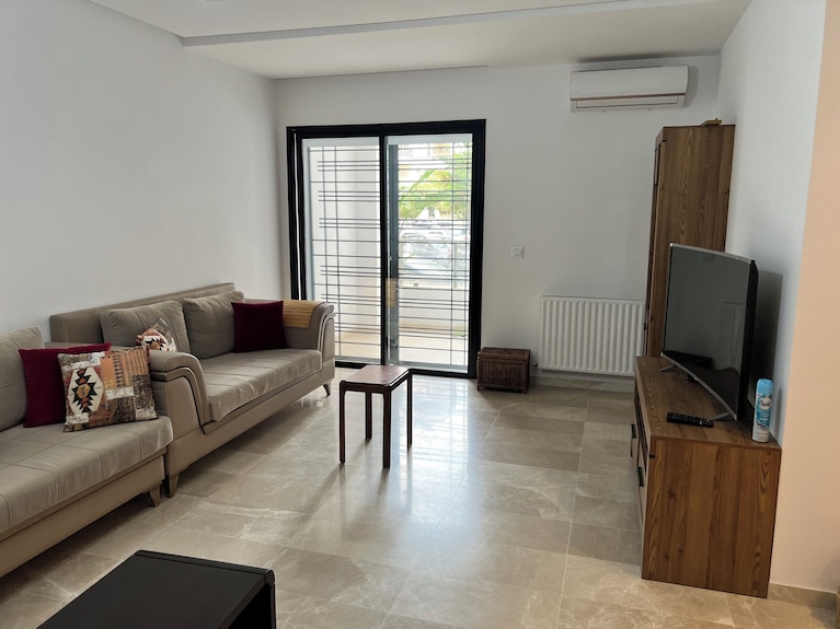 A10 Minute Airport Holiday Apartment Richly Furnished Northern Suburbs - Tunis