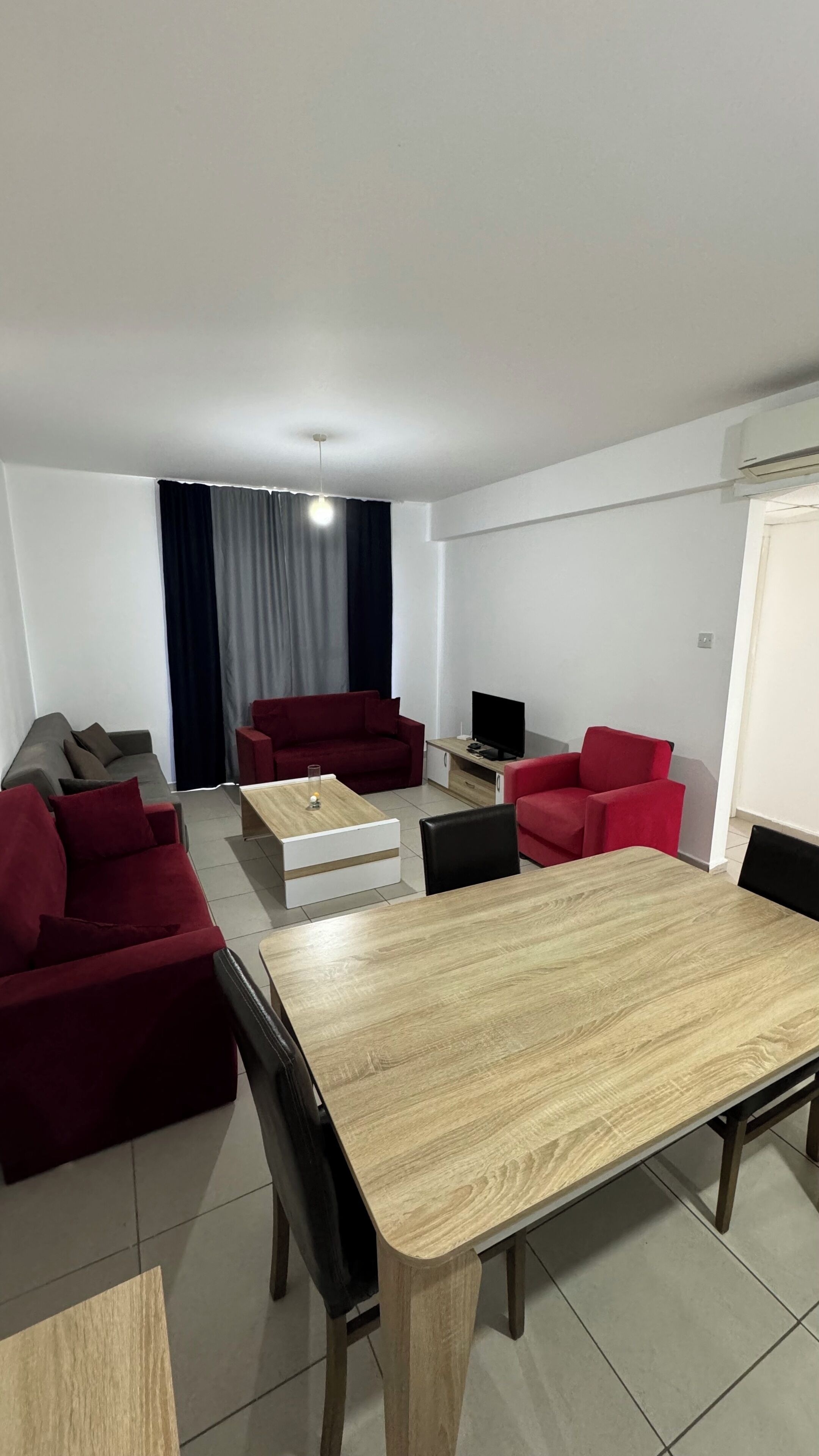 Charming 2-bedroom Apartment In Nice Kyrenia District With Wifi, Ac - Girne