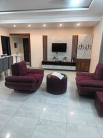 Quarto Superior | Secretária 