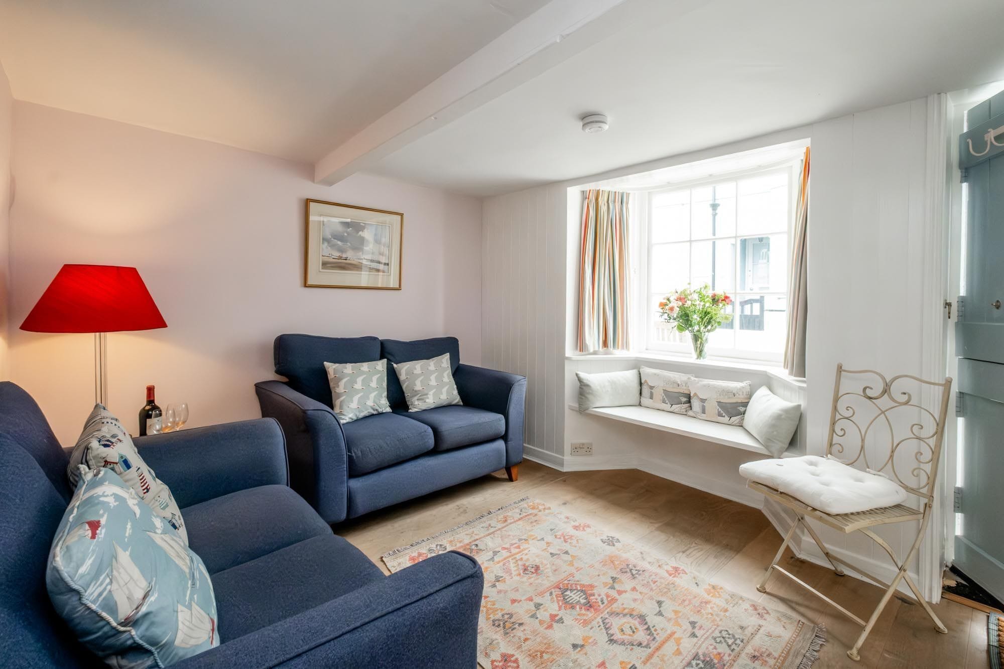 10 Hertford Place - Sleeps 5 Guests  In 3 Bedrooms - Aldeburgh