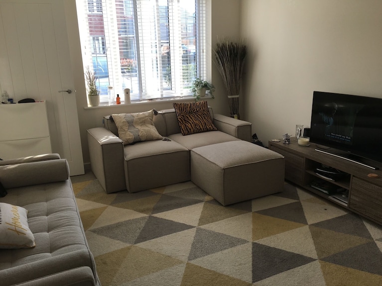 Ensuite Double Room In House. Quiet Neighbourhood With Parking Space. - Malvern