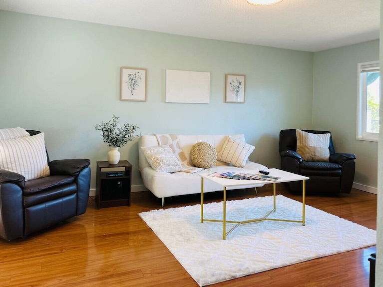 Ocean Breeze 3br Retreat Game Room Pet Friendly Near Disneyland & La Fenced Yard - Rowland Heights, CA