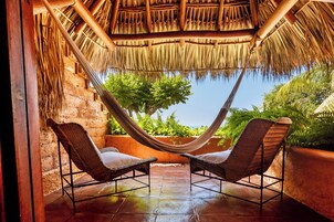 Quarto Design, vista para a baía | Terraço/pátio interior