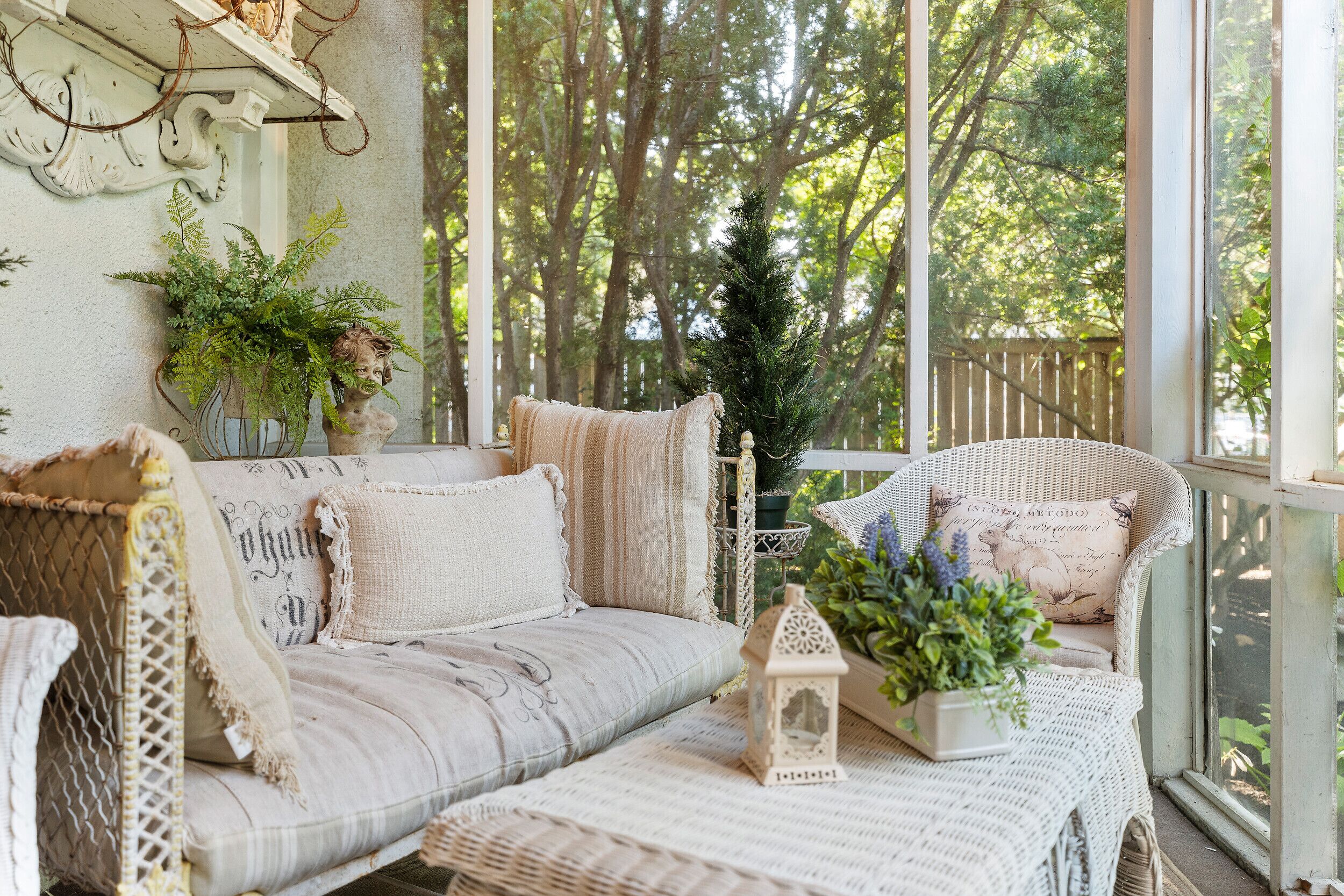 New! Chateau Blanc - Luxury French Inspired Getaway - Niagara-on-the-Lake