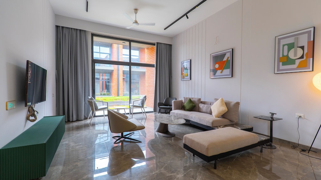 Luxurious 3bhk Fully Furnished Duplex Villa - Vadodara