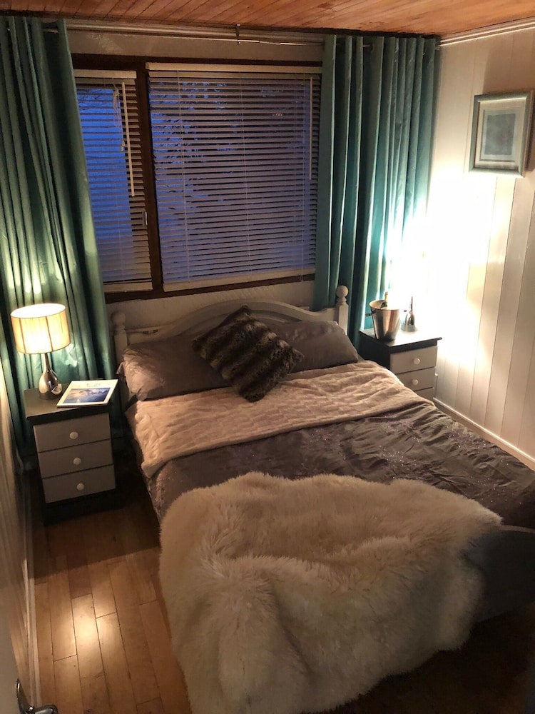 Ski-In/Ski-Out Apartment in Courchevel 1650| Balcony Views | Sleeps 6 ...