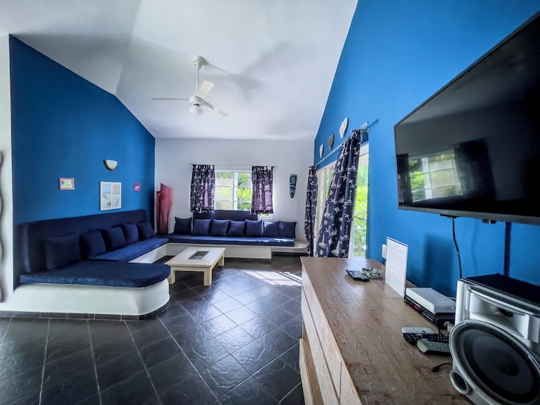 Cheerful Villa With Pool Minutes From City Center. Only 10 Mins Away From Pop - Sosúa