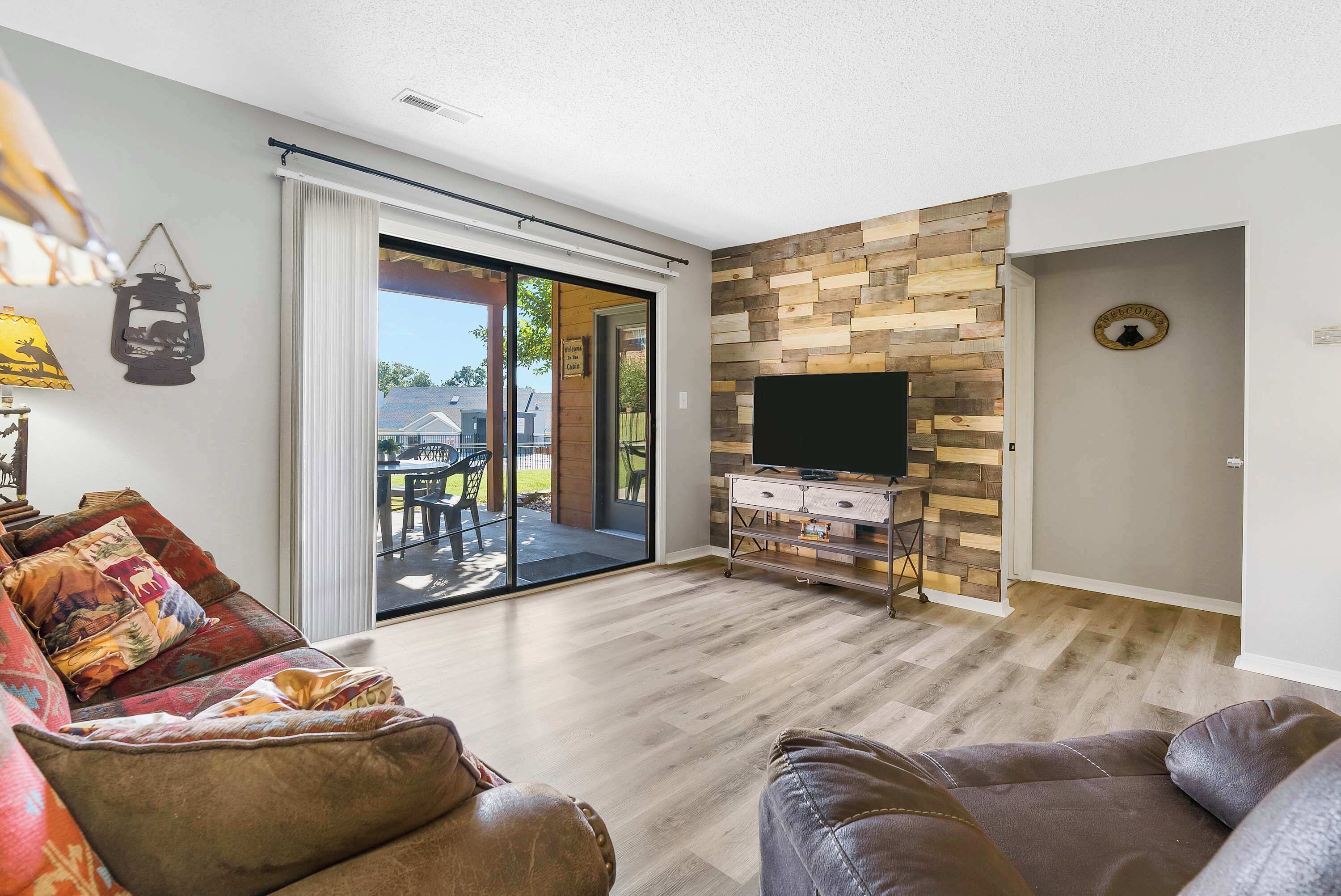 Ozark Escape At The Pointe | Epic Nature - Branson, MO