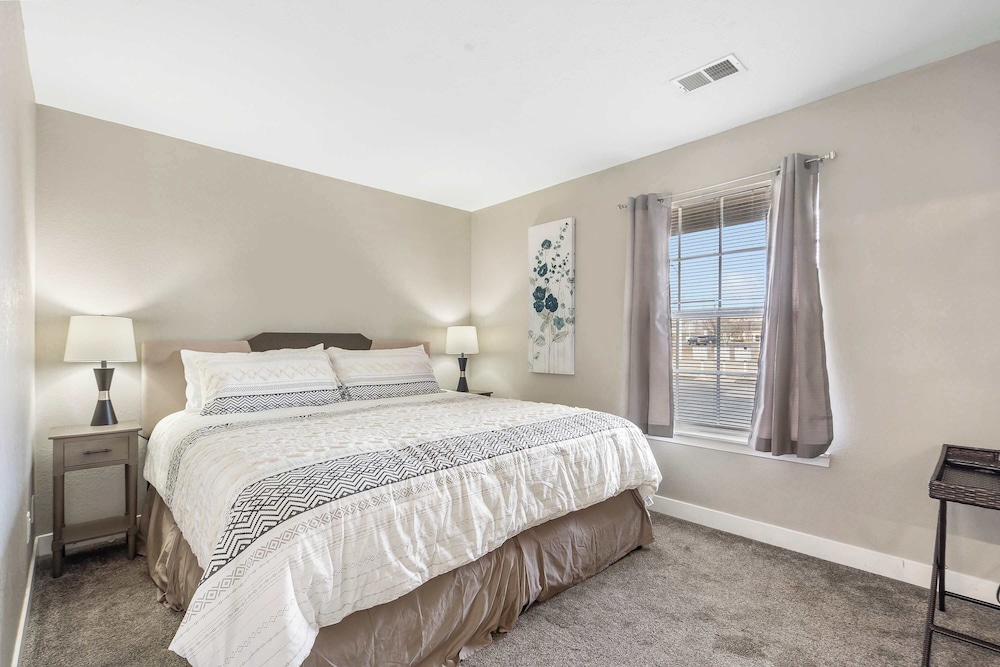 The Memorable Place – Stay in the Heart of Branson - Table Rock | Vrbo