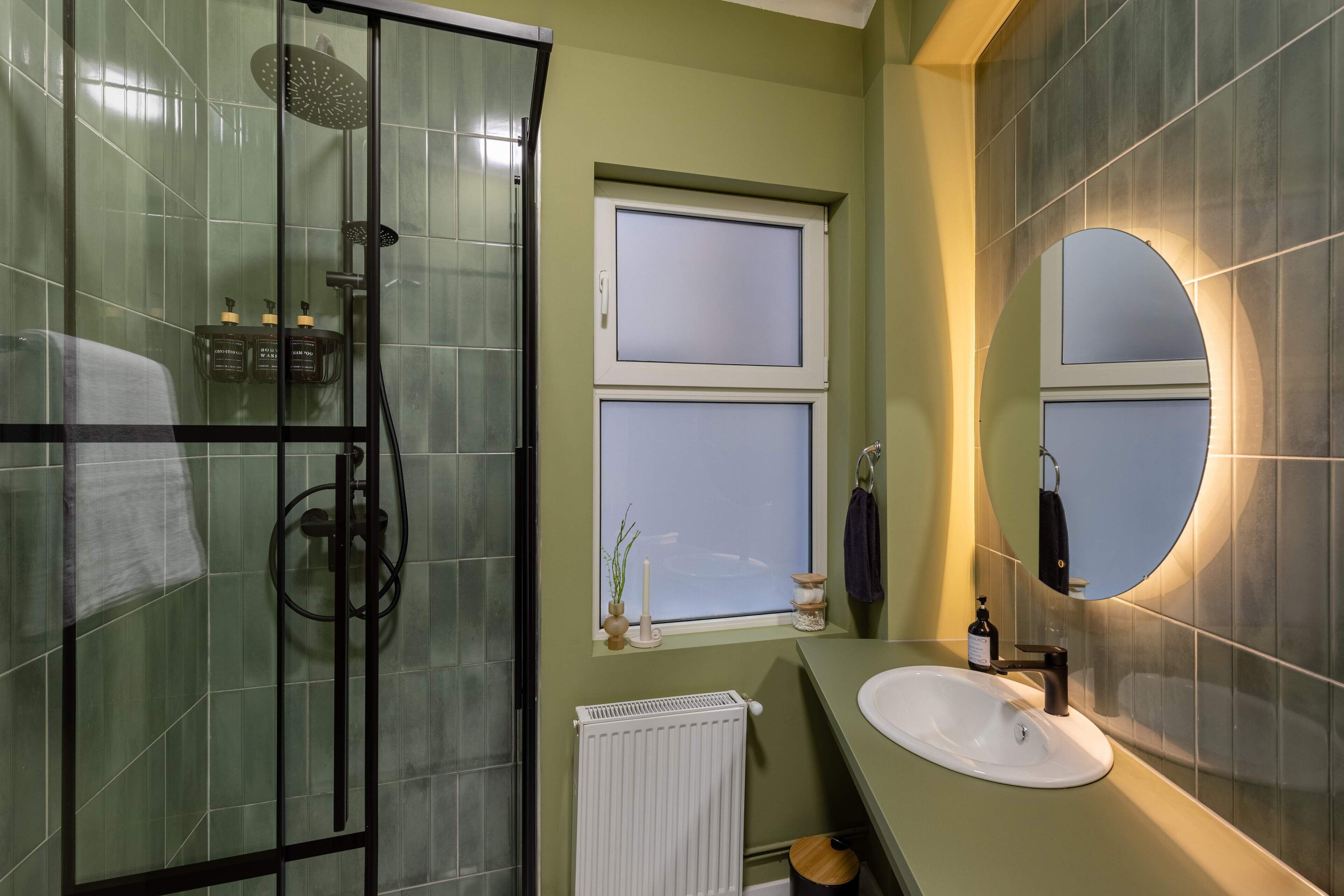 Apartamento conforto, 1 cama Queen, para não fumantes, sacada | Banheiro