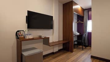 Quarto casal superior | Cofres nos quartos, Wi-Fi de cortesia