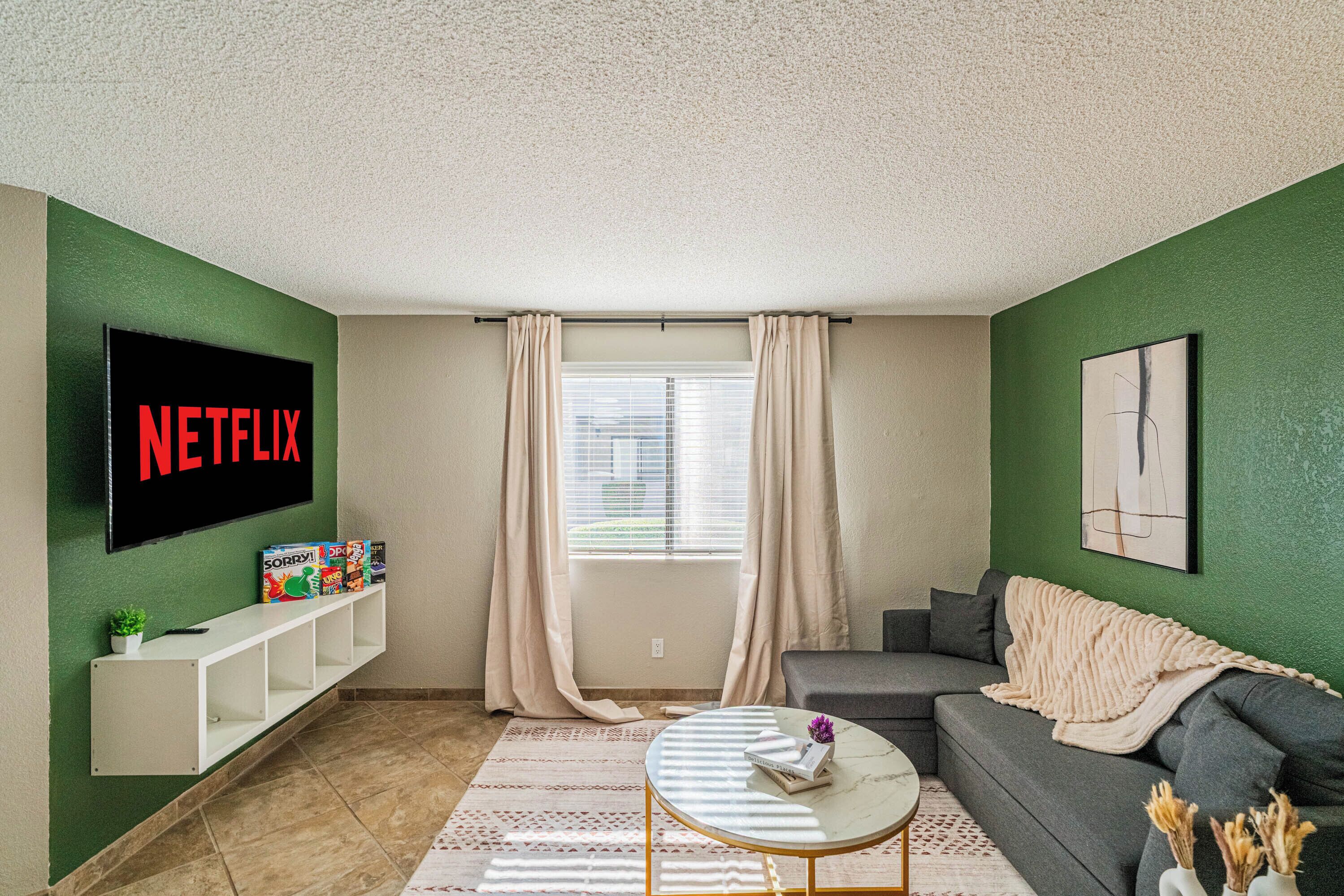 Apartamento premium, 2 quartos, para não fumantes, cozinha | Área de estar | Smart TV 55 polegadas com canais digitais