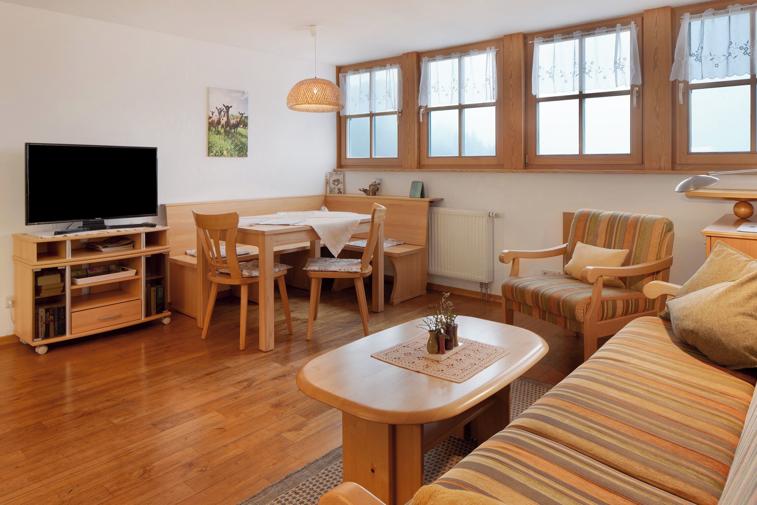 Apartment 'Talblick' With Shared Terrace, Shared Garden And Wi-fi - Horben