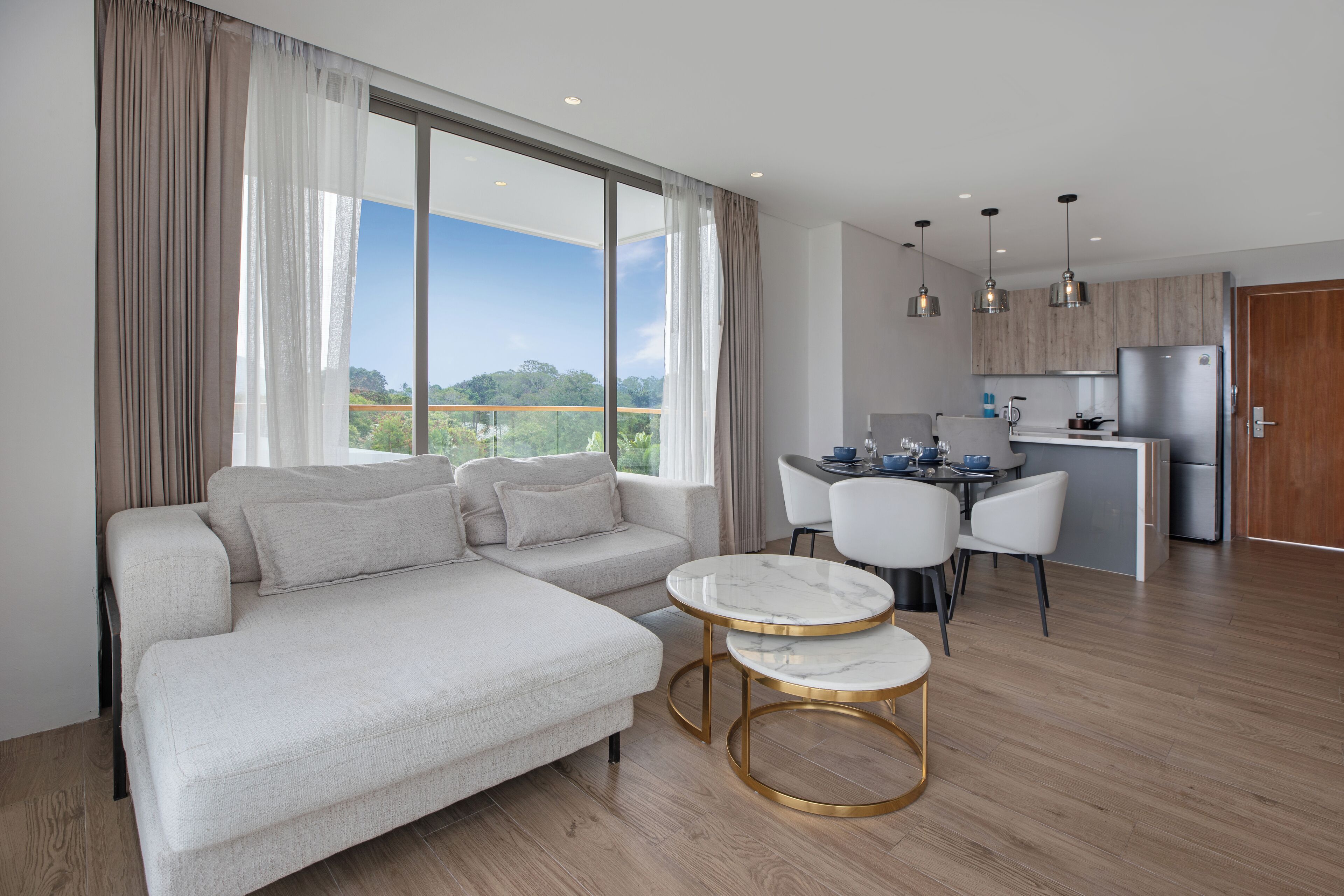 Suite de Luxo, vista para o oceano | Sala de estar | Televisor LED de 45 polegadas com canais por cabo, Netflix 