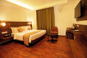 Quartos insonorizados, ferro/tábua de engomar, Wi-fi grátis