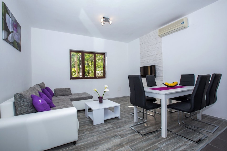 Villa Roza- Two-bedroom Apartment - Dubrovnik