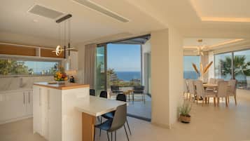 Casa | 6 quartos, quartos à prova de som
