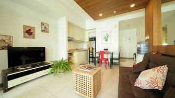 Apartamento, varanda, Vista para a cidade | Ferro/tábua de engomar, Wi-fi grátis