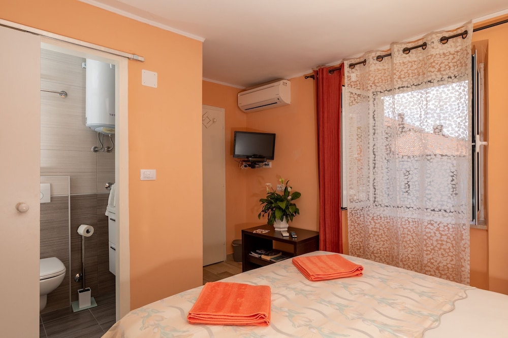 Rooms Edna - Double Room - Dubrovnik | Vrbo