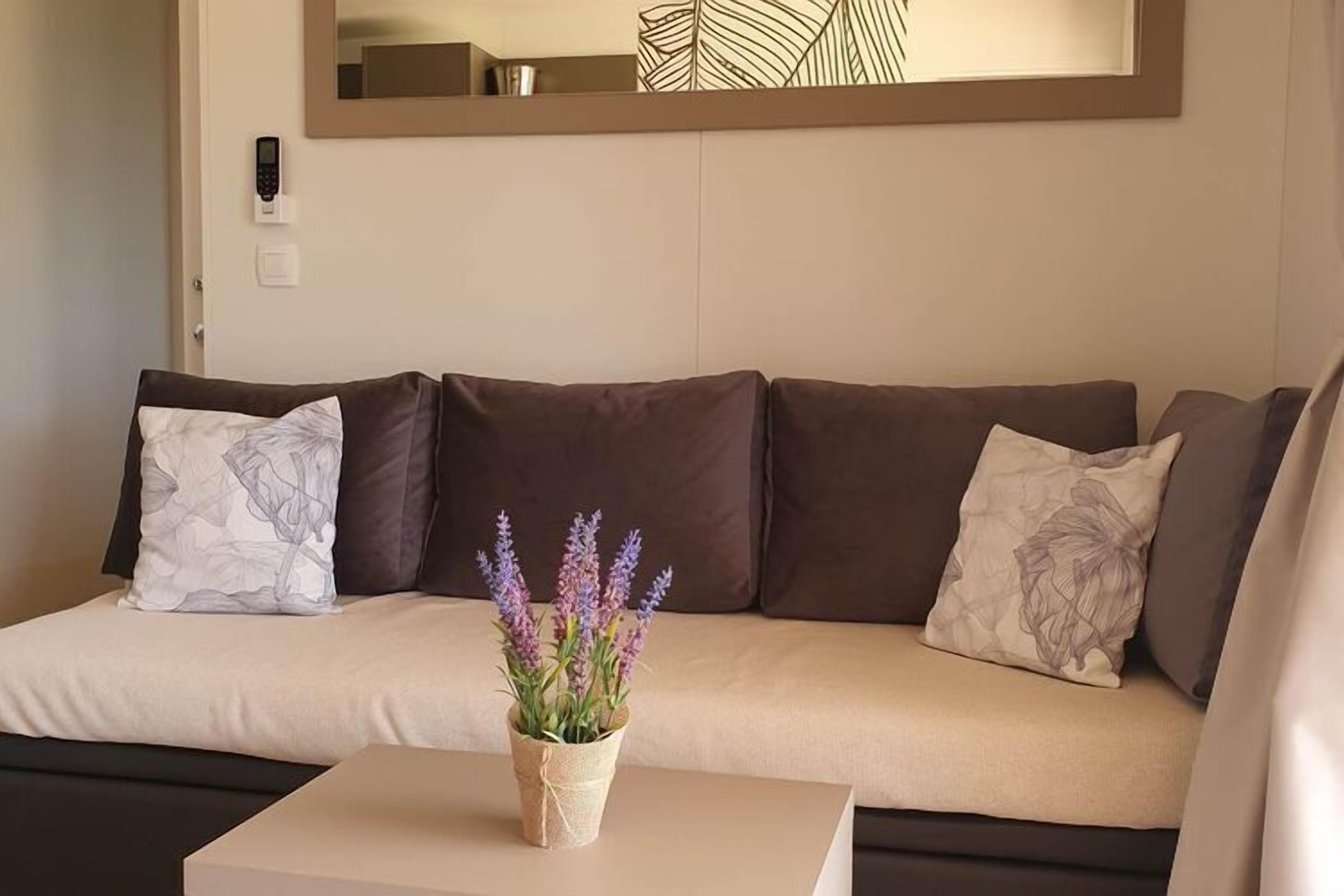 Mobile Homes Karlo & Dino - Two Bedroom Mobile Home With Terrace - Medulin