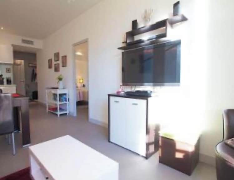Adorable Bright 1 Bedroom Apt Rental In Nice Close To Tram Stop Alsace Lorraine - Nice