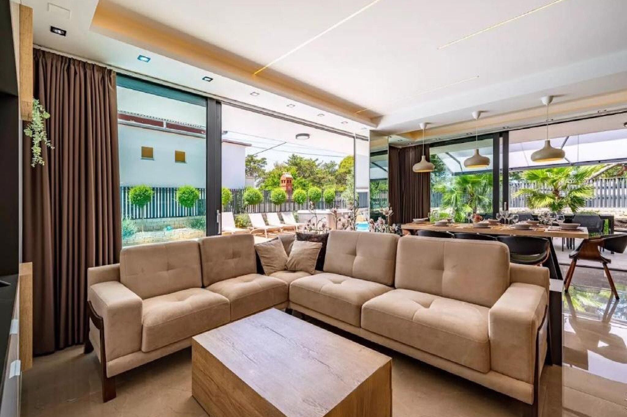 Villa Omega - Four Bedroom Villa With Swimming Pool - Rab