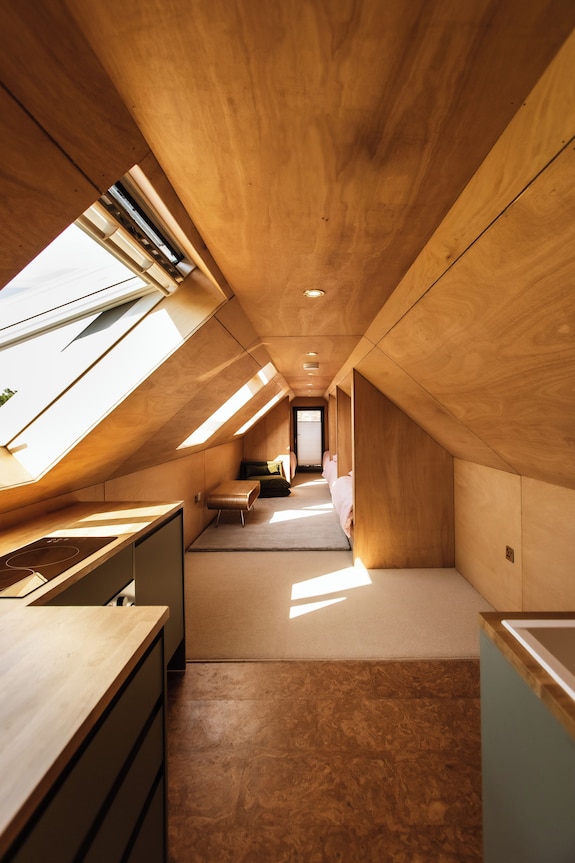 Chalet Style Apartment With Bed Pods. Great For Groups Of Friends - East Sussex