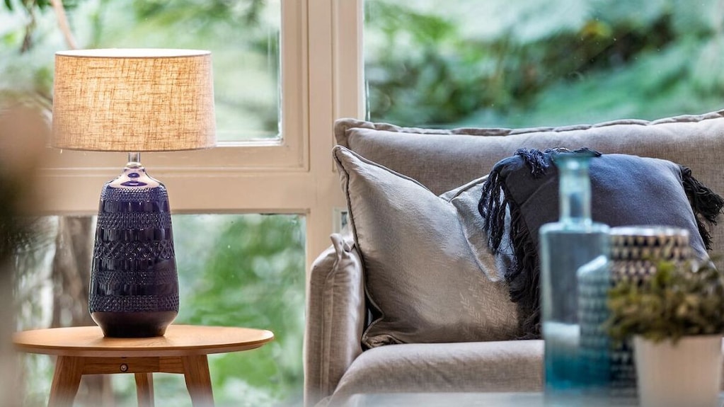 Mulberry Heaven Scene - Gordon