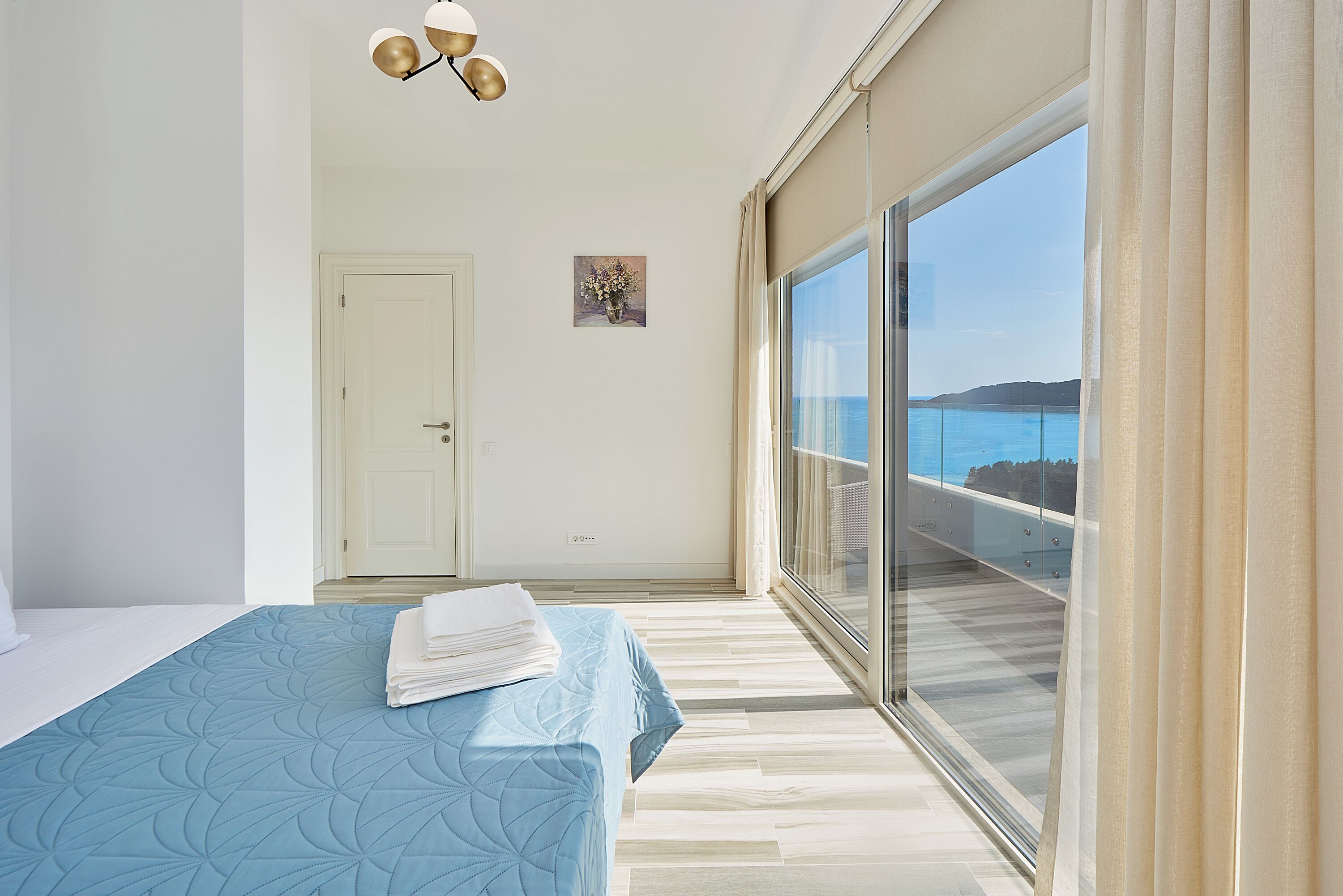 Apartamento Panorâmico | Cofre no quarto, cortinas/cortinados opacos, quartos insonorizados 