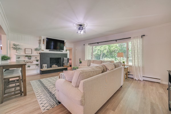 Gaylord Family Home: Walk To Shops & Restaurants! - Gaylord, MI