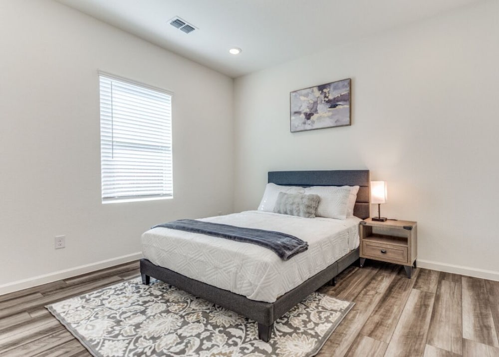 Family Friendly Cozy 4 Bedroom, Free Snacks & Coffee - Hallmark-Camelot - Fort Worth