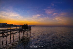 Uma praia privada nas proximidades, praia de areia branca