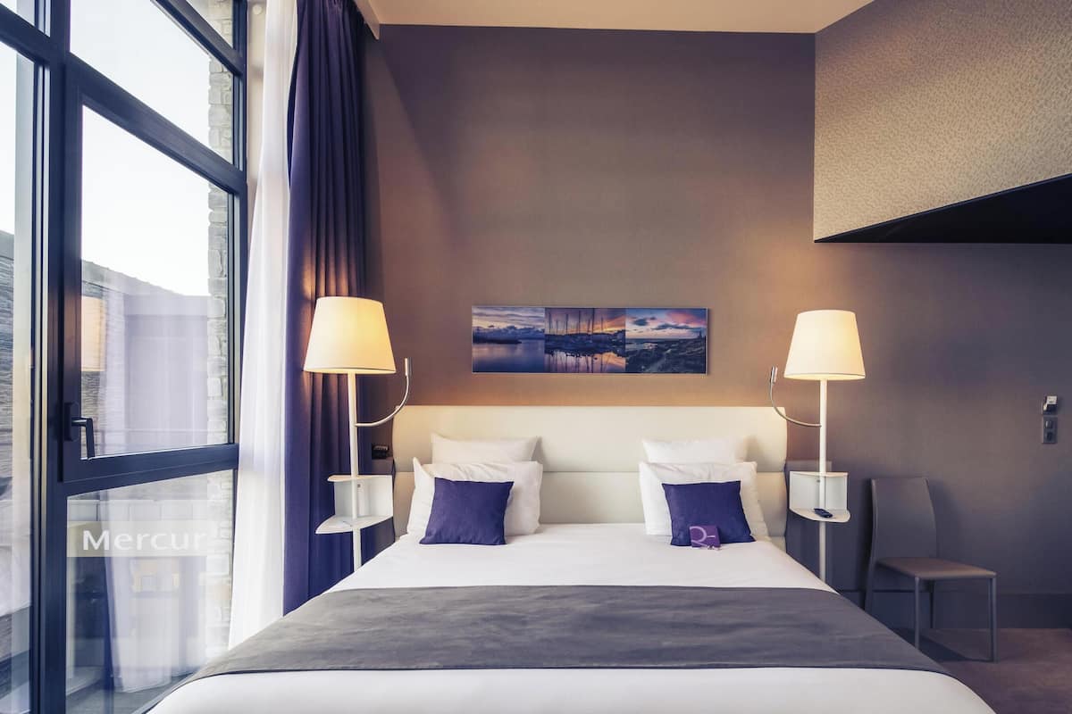 Privilege, Quarto, 1 cama de casal, sacada | Frigobar, cofres nos quartos, escrivaninha, quartos à prova de som