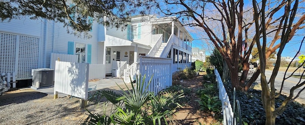 Barclay Cottage - Virginia Beach, VA