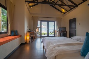 Villa Exclusiva, 1 quarto, vista para o mar, em frente ao mar | Minibar, cofre no quarto, secretária, cortinas/cortinados opacos