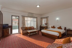 Quarto Individual | Secretária, Wi-fi grátis, roupa de cama fornecida