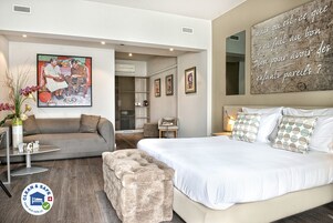 Quarto Duplo Júnior | Minibar, cofre no quarto, secretária, quartos insonorizados 