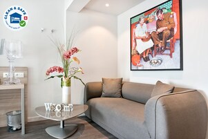 Quarto Duplo Júnior | Minibar, cofre no quarto, secretária, quartos insonorizados 