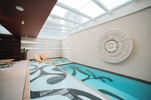 Piscina interior 