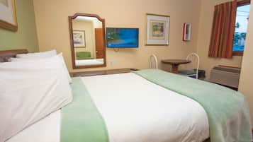 Estúdio Deluxe, 1 cama queen-size, kitchenette | Ferro/tábua de engomar, Wi-fi grátis, roupa de cama fornecida