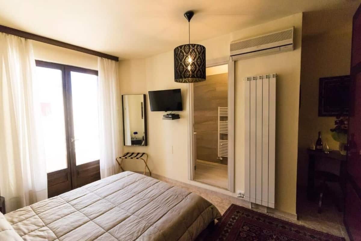 Quarto Duplo Superior | Lençóis de algodão egípcio, roupa de alta qualidade, edredões de penas