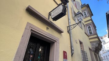 Fachada da propriedade
