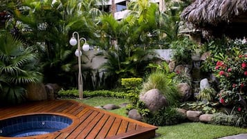 Banheira de hidromassagem exterior