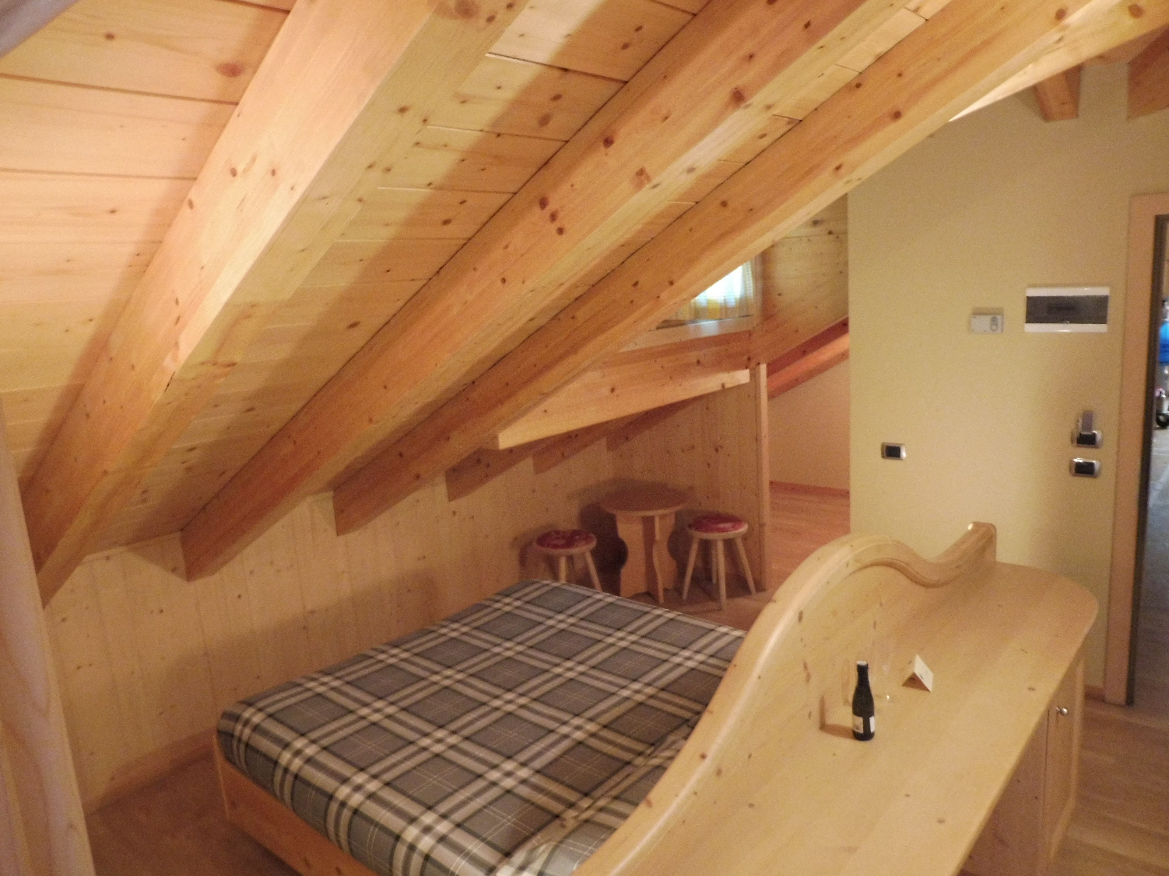 Quarto Duplo (Attic) | Cofre no quarto, Wi-fi grátis 
