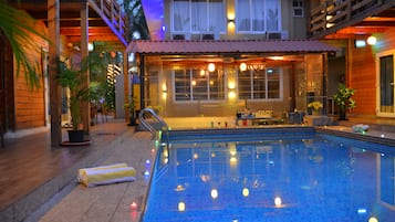 Piscina externa