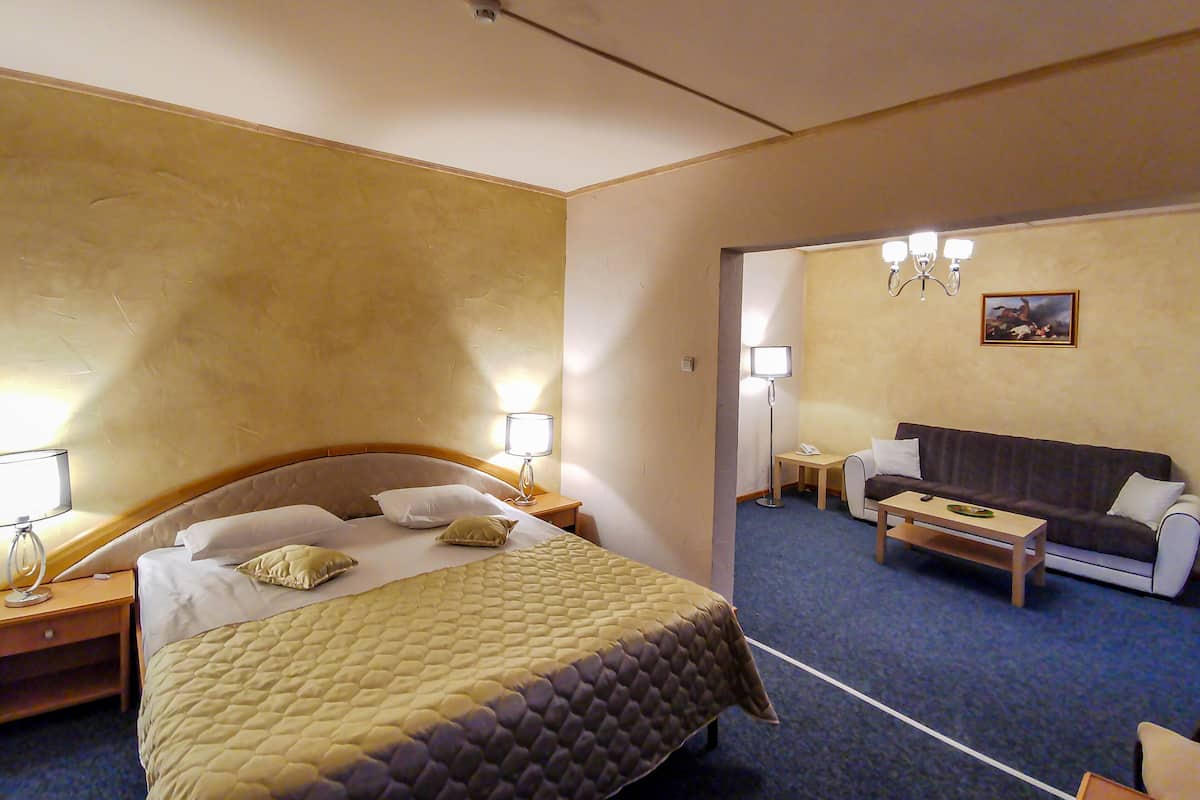 Frigobar, cofres nos quartos, Wi-Fi de cortesia