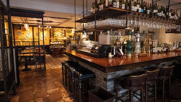 Café da manhã, almoço e jantar