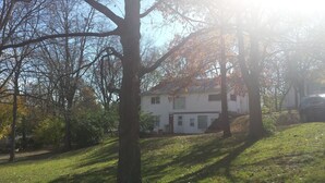 Fachada da propriedade